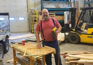 Serge Brideau, d’ambulancier à futur charpentier! - CCNB